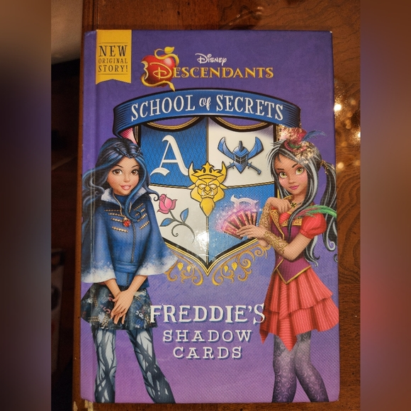 Disney | Other | Disney Descendants Book | Poshmark